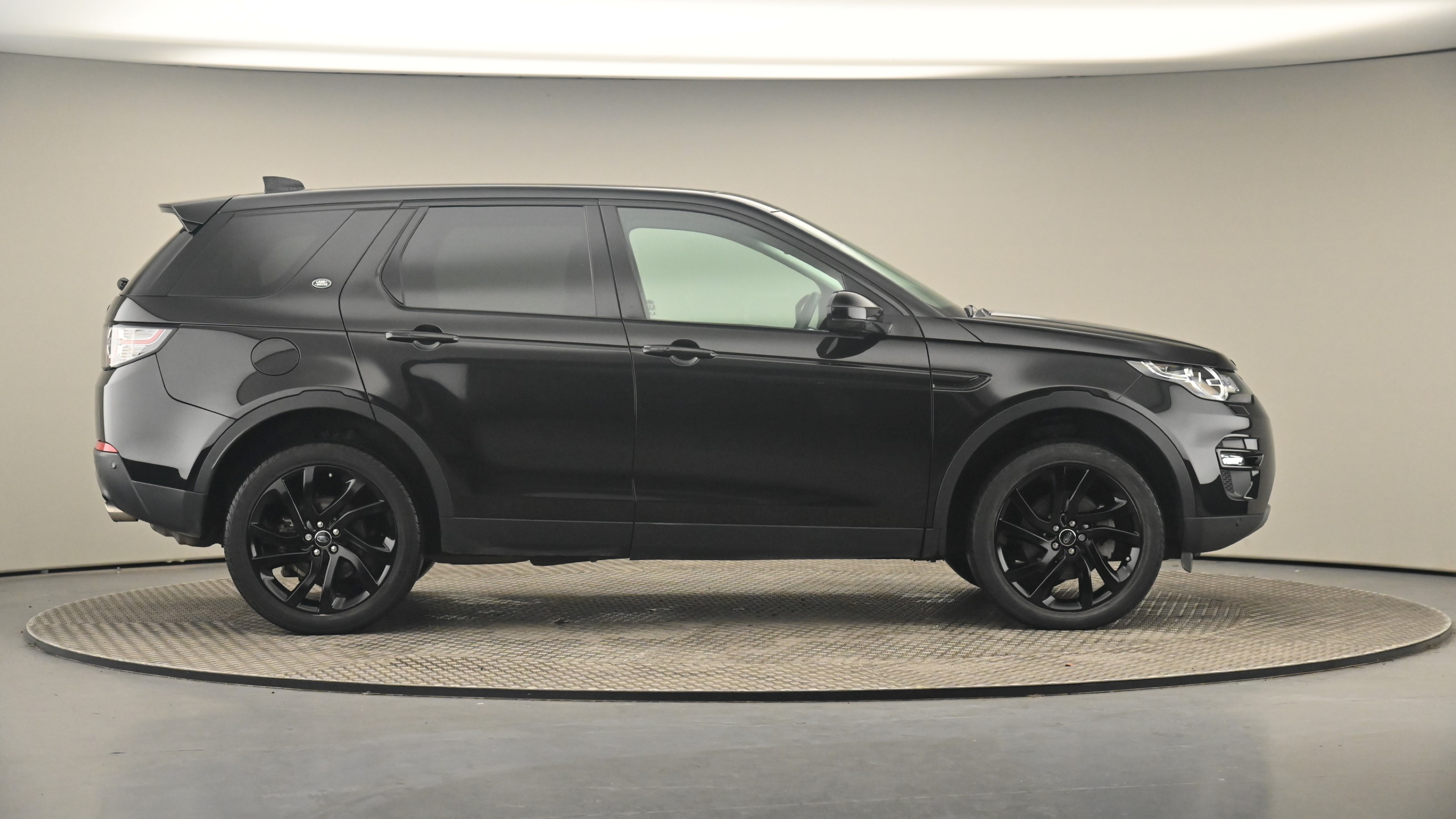 Used 2017 Land Rover DISCOVERY SPORT 2.0 TD4 180 HSE Black 5dr Auto £ ...